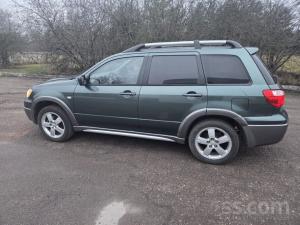 Zaļš Mitsubishi Outlander 2007 Daugavpils, ar dzinēja tilpumu 2.40 L un nobraukumu 0 tūkst. km par 2499 €, foto 12 vietnē AUTOMOTO.COM.LV