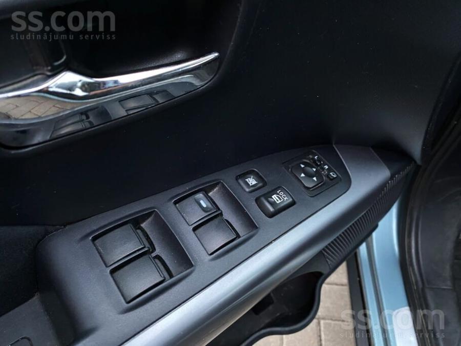 Zaļš Mitsubishi Outlander 2008 Cēsis, ar dzinēja tilpumu 2.00 L un nobraukumu 291 tūkst. km par 2499 €, foto 21 vietnē AUTOMOTO.COM.LV