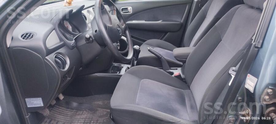 Pelēks Mitsubishi Outlander 2004 Rīga, ar dzinēja tilpumu 2.40 L un nobraukumu 169 tūkst. km par 2500 €, foto 8 vietnē AUTOMOTO.COM.LV