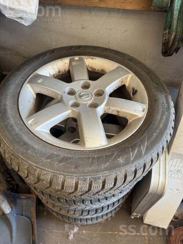 Pelēks Mitsubishi Outlander 2005 Rīga, ar dzinēja tilpumu 2.00 L un nobraukumu 300 tūkst. km par 1250 €, foto 8 vietnē AUTOMOTO.COM.LV