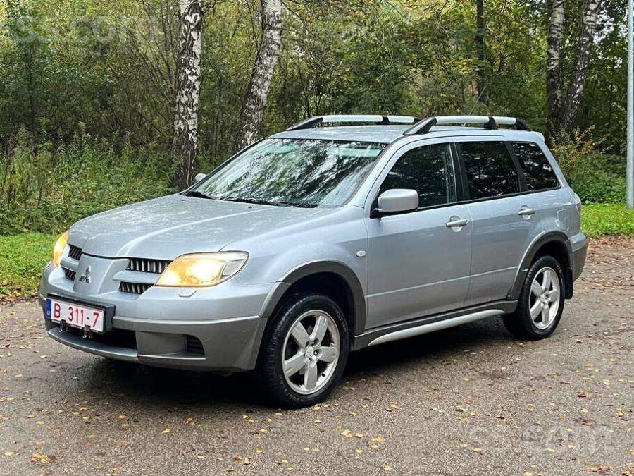 Grey Mitsubishi Outlander 2005 in Riga, with an engine capacity of 2.40 L and mileage of 0 thousand km for 2799 €, photo 1 on AUTOMOTO.COM.LV