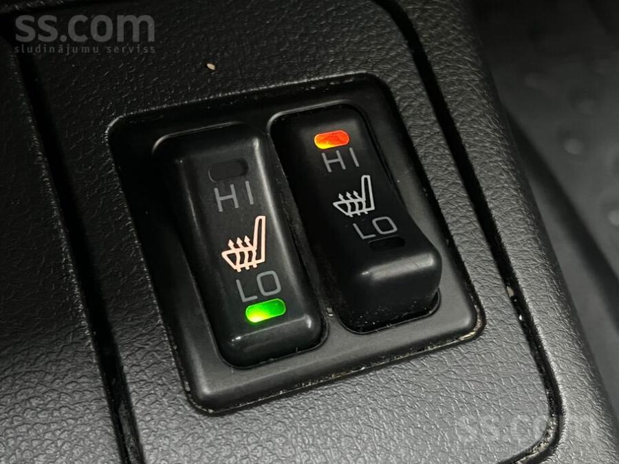 Grey Mitsubishi Outlander 2005 in Riga, with an engine capacity of 2.40 L and mileage of 0 thousand km for 2799 €, photo 21 on AUTOMOTO.COM.LV