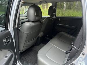 Grey Mitsubishi Outlander 2005 in Riga, with an engine capacity of 2.40 L and mileage of 0 thousand km for 2799 €, photo 25 on AUTOMOTO.COM.LV