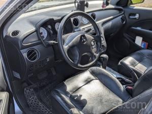 Pelēks Mitsubishi Outlander 2006 Rīga, ar dzinēja tilpumu 2.40 L un nobraukumu 219 tūkst. km par 3100 €, foto 3 vietnē AUTOMOTO.COM.LV