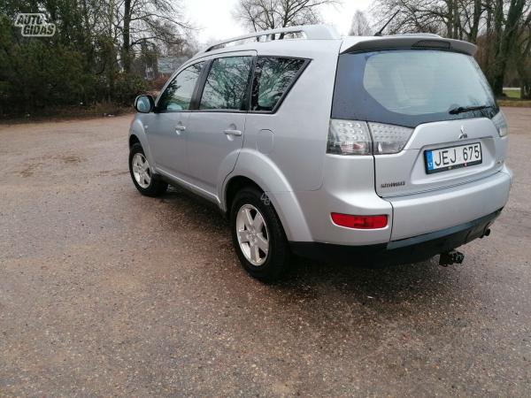Pelēks Mitsubishi Outlander 2007 Utena, ar dzinēja tilpumu 2.00 L un nobraukumu 318 tūkst. km par 2950 €, foto 9 vietnē AUTOMOTO.COM.LV