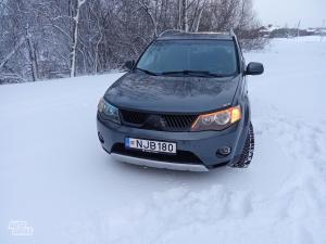 Pelēks Mitsubishi Outlander 2007 Mažeikiai, ar dzinēja tilpumu 3.00 L un nobraukumu 260 tūkst. km par 3100 €, foto 5 vietnē AUTOMOTO.COM.LV