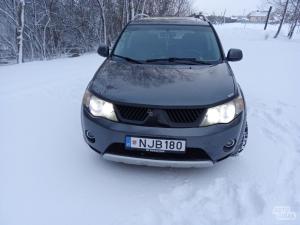 Pelēks Mitsubishi Outlander 2007 Mažeikiai, ar dzinēja tilpumu 3.00 L un nobraukumu 260 tūkst. km par 3100 €, foto 6 vietnē AUTOMOTO.COM.LV