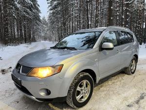 Pelēks Mitsubishi Outlander 2007 Viļņa, ar dzinēja tilpumu 2.00 L un nobraukumu 300 tūkst. km par 2950 €, foto 2 vietnē AUTOMOTO.COM.LV