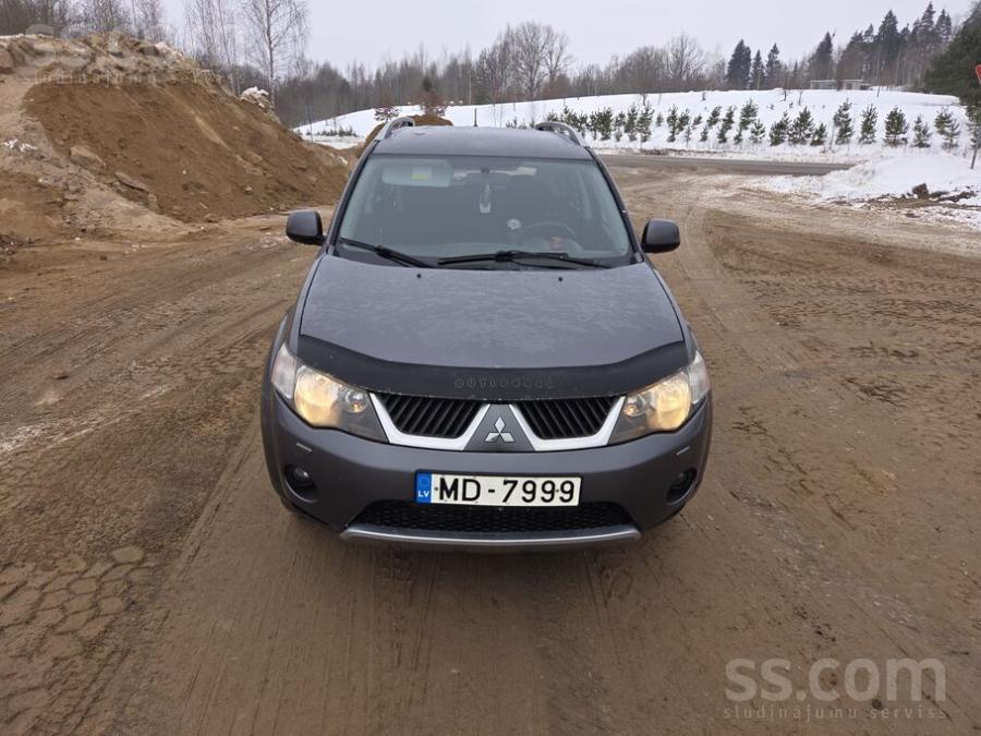 Grey Mitsubishi Outlander 2007 in Talsi, with an engine capacity of 2.00 L and mileage of 0 thousand km for 3275 €, photo 1 on AUTOMOTO.COM.LV