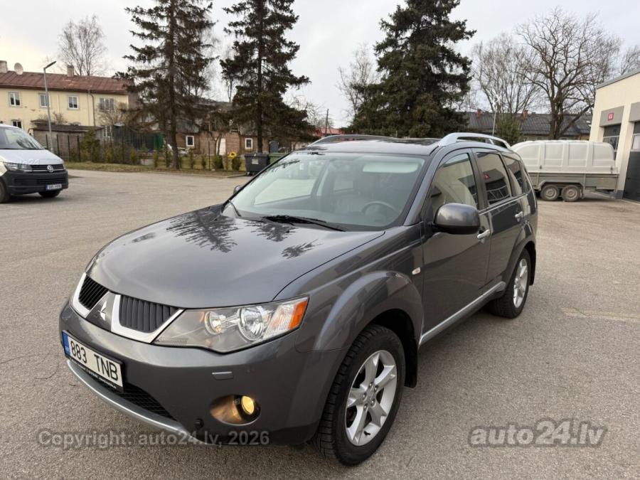 Grey Mitsubishi Outlander 2007 in Tartu, with an engine capacity of 2.00 L and mileage of 206 thousand km for 4500 €, photo 1 on AUTOMOTO.COM.LV