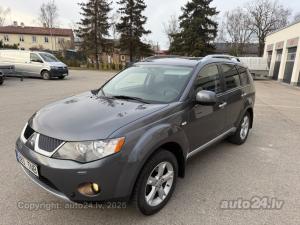 Grey Mitsubishi Outlander 2007 in Tartu, with an engine capacity of 2.00 L and mileage of 206 thousand km for 4500 €, photo 2 on AUTOMOTO.COM.LV