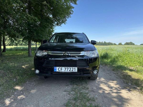 Pelēks Mitsubishi Outlander 2007 Marijampole, ar dzinēja tilpumu 2.20 L un nobraukumu 306 tūkst. km par 3999 €, foto 2 vietnē AUTOMOTO.COM.LV