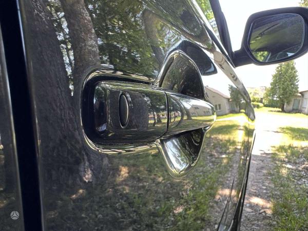 Pelēks Mitsubishi Outlander 2007 Marijampole, ar dzinēja tilpumu 2.20 L un nobraukumu 306 tūkst. km par 3999 €, foto 8 vietnē AUTOMOTO.COM.LV