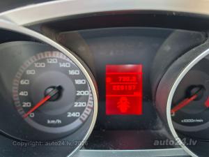 Pelēks Mitsubishi Outlander 2007 Tallina, ar dzinēja tilpumu 2.00 L un nobraukumu 228 tūkst. km par 2500 €, foto 18 vietnē AUTOMOTO.COM.LV
