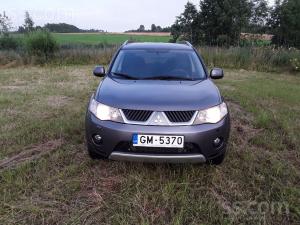 Grey Mitsubishi Outlander 2007 in Madona, with an engine capacity of 2.00 L and mileage of 207 thousand km for 3200 €, photo  on AUTOMOTO.COM.LV