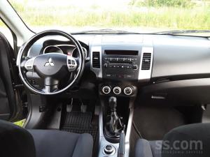 Grey Mitsubishi Outlander 2007 in Madona, with an engine capacity of 2.00 L and mileage of 207 thousand km for 3200 €, photo 12 on AUTOMOTO.COM.LV