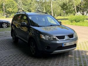 Grey Mitsubishi Outlander 2007 in Kaunas, with an engine capacity of 1.97 L and mileage of 295 thousand km for 2850 €, photo 3 on AUTOMOTO.COM.LV