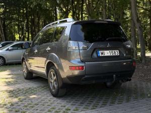 Grey Mitsubishi Outlander 2007 in Kaunas, with an engine capacity of 1.97 L and mileage of 295 thousand km for 2850 €, photo 8 on AUTOMOTO.COM.LV