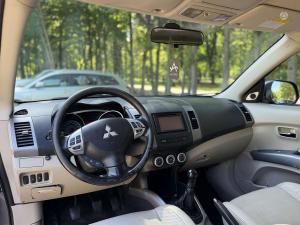Grey Mitsubishi Outlander 2007 in Kaunas, with an engine capacity of 1.97 L and mileage of 295 thousand km for 2850 €, photo 16 on AUTOMOTO.COM.LV