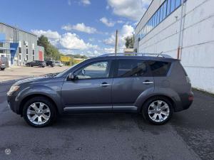 Grey Mitsubishi Outlander 2007 in Vilnius, with an engine capacity of 2.20 L and mileage of 237 thousand km for 2900 €, photo 8 on AUTOMOTO.COM.LV