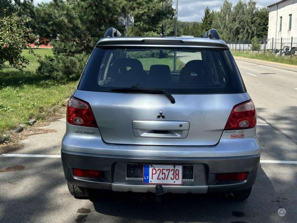Pelēks Mitsubishi Outlander 2007 Birštonas, ar dzinēja tilpumu 2.00 L un nobraukumu 193 tūkst. km par 1849 €, foto 2 vietnē AUTOMOTO.COM.LV