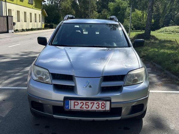 Pelēks Mitsubishi Outlander 2007 Birštonas, ar dzinēja tilpumu 2.00 L un nobraukumu 193 tūkst. km par 1849 €, foto 5 vietnē AUTOMOTO.COM.LV