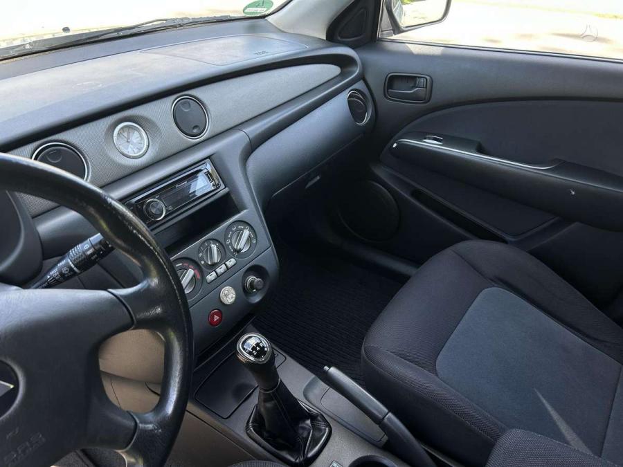 Pelēks Mitsubishi Outlander 2007 Birštonas, ar dzinēja tilpumu 2.00 L un nobraukumu 193 tūkst. km par 1849 €, foto 10 vietnē AUTOMOTO.COM.LV