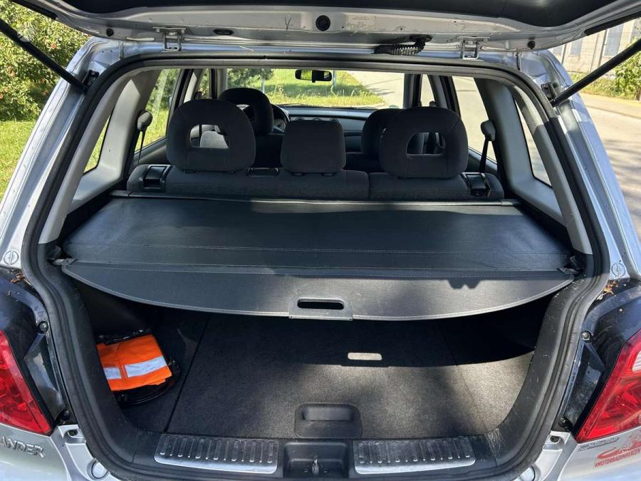 Pelēks Mitsubishi Outlander 2007 Birštonas, ar dzinēja tilpumu 2.00 L un nobraukumu 193 tūkst. km par 1849 €, foto 17 vietnē AUTOMOTO.COM.LV