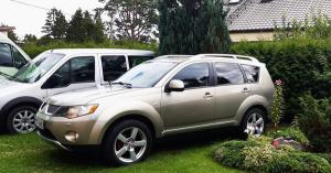 Pelēks Mitsubishi Outlander 2007 Tallina, ar dzinēja tilpumu 2.00 L un nobraukumu 0 tūkst. km par 3100 €, foto  vietnē AUTOMOTO.COM.LV