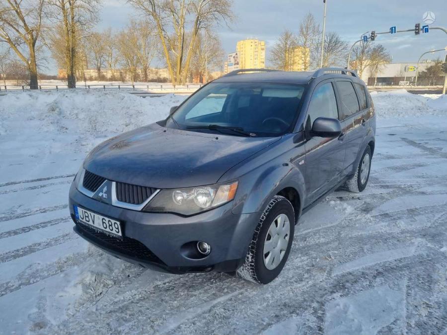 Pelēks Mitsubishi Outlander 2008 Šauļi, ar dzinēja tilpumu 1.97 L un nobraukumu 296 tūkst. km par 2650 €, foto 1 vietnē AUTOMOTO.COM.LV