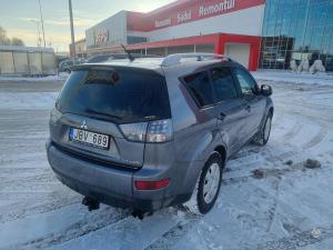 Pelēks Mitsubishi Outlander 2008 Šauļi, ar dzinēja tilpumu 1.97 L un nobraukumu 296 tūkst. km par 2650 €, foto 3 vietnē AUTOMOTO.COM.LV
