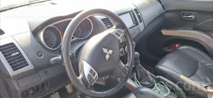 Pelēks Mitsubishi Outlander 2008 Bauska, ar dzinēja tilpumu 2.20 L un nobraukumu 295 tūkst. km par 3000 €, foto 3 vietnē AUTOMOTO.COM.LV