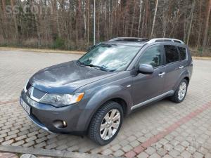 Grey Mitsubishi Outlander 2008 in Valmiera, with an engine capacity of 2.00 L and mileage of 320 thousand km for 5000 €, photo  on AUTOMOTO.COM.LV