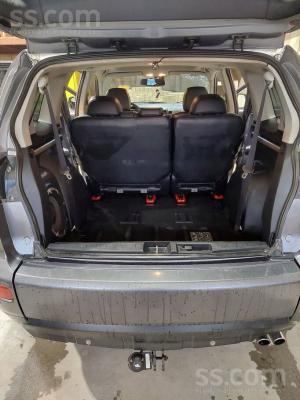 Pelēks Mitsubishi Outlander 2008 Valmiera, ar dzinēja tilpumu 2.00 L un nobraukumu 320 tūkst. km par 5000 €, foto 8 vietnē AUTOMOTO.COM.LV