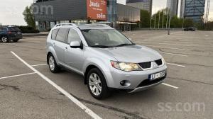 Grey Mitsubishi Outlander 2008 in Riga, with an engine capacity of 2.40 L and mileage of 322 thousand km for 8500 €, photo  on AUTOMOTO.COM.LV
