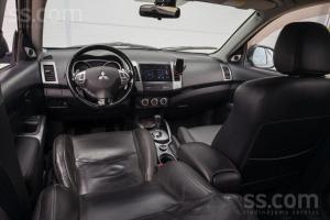 Pelēks Mitsubishi Outlander 2008 Rīga, ar dzinēja tilpumu 2.40 L un nobraukumu 308 tūkst. km par 3495 €, foto 14 vietnē AUTOMOTO.COM.LV