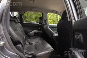 Pelēks Mitsubishi Outlander 2008 Rīga, ar dzinēja tilpumu 2.40 L un nobraukumu 308 tūkst. km par 3495 €, foto 17 vietnē AUTOMOTO.COM.LV
