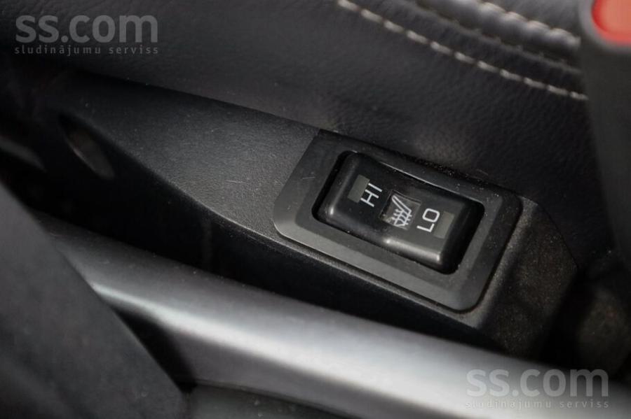 Pelēks Mitsubishi Outlander 2008 Rīga, ar dzinēja tilpumu 2.40 L un nobraukumu 308 tūkst. km par 3495 €, foto 21 vietnē AUTOMOTO.COM.LV