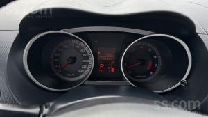 Pelēks Mitsubishi Outlander 2008 Rīga, ar dzinēja tilpumu 2.40 L un nobraukumu 145 tūkst. km par 5200 €, foto 10 vietnē AUTOMOTO.COM.LV
