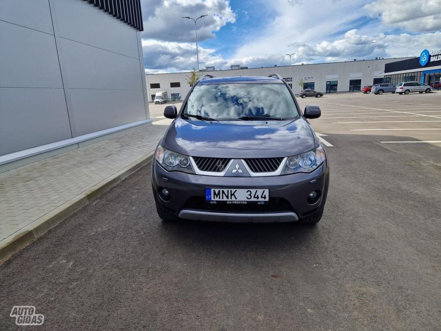 Pelēks Mitsubishi Outlander 2008 Kauņa, ar dzinēja tilpumu 2.20 L un nobraukumu 241 tūkst. km par 4500 €, foto 7 vietnē AUTOMOTO.COM.LV