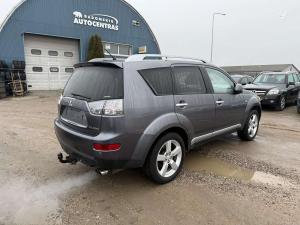 Pelēks Mitsubishi Outlander 2009 Jurbarkas, ar dzinēja tilpumu 2.20 L un nobraukumu 277 tūkst. km par 2699 €, foto 4 vietnē AUTOMOTO.COM.LV