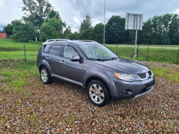 Grey Mitsubishi Outlander 2009 in Ludza, with an engine capacity of 2.20 L and mileage of 0 thousand km for 5250 €, photo 3 on AUTOMOTO.COM.LV