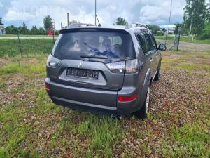 Pelēks Mitsubishi Outlander 2009 Ludza, ar dzinēja tilpumu 2.20 L un nobraukumu 0 tūkst. km par 5250 €, foto 5 vietnē AUTOMOTO.COM.LV