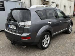 Grey Mitsubishi Outlander 2009 in Daugavpils, with an engine capacity of 2.20 L and mileage of 253 thousand km for 4300 €, photo 7 on AUTOMOTO.COM.LV