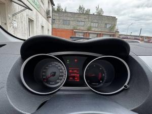 Grey Mitsubishi Outlander 2009 in Daugavpils, with an engine capacity of 2.20 L and mileage of 253 thousand km for 4300 €, photo 19 on AUTOMOTO.COM.LV