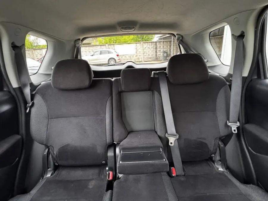 Grey Mitsubishi Outlander 2009 in Daugavpils, with an engine capacity of 2.20 L and mileage of 253 thousand km for 4300 €, photo 26 on AUTOMOTO.COM.LV