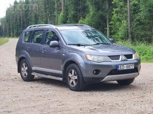 Grey Mitsubishi Outlander 2009 in Talsi, with an engine capacity of 2.00 L and mileage of 405 thousand km for 1950 €, photo  on AUTOMOTO.COM.LV