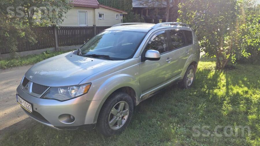 Pelēks Mitsubishi Outlander 2009 Aizkraukle, ar dzinēja tilpumu 2.40 L un nobraukumu 244 tūkst. km par 3800 €, foto 5 vietnē AUTOMOTO.COM.LV