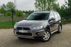 Pelēks Mitsubishi Outlander 2010 Rīga, ar dzinēja tilpumu 2.20 L un nobraukumu 0 tūkst. km par 2100 €, foto 1 vietnē AUTOMOTO.COM.LV