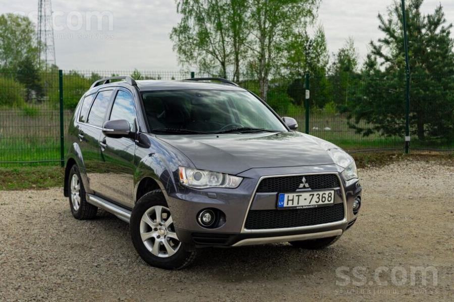 Pelēks Mitsubishi Outlander 2010 Rīga, ar dzinēja tilpumu 2.20 L un nobraukumu 0 tūkst. km par 2100 €, foto 3 vietnē AUTOMOTO.COM.LV